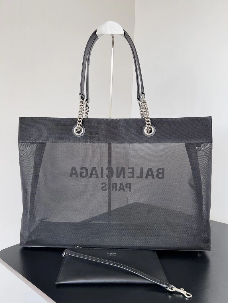 Accurate model Balenciaga Summer 23 Duty Free Mesh Tote Bag with Stylish Pouch