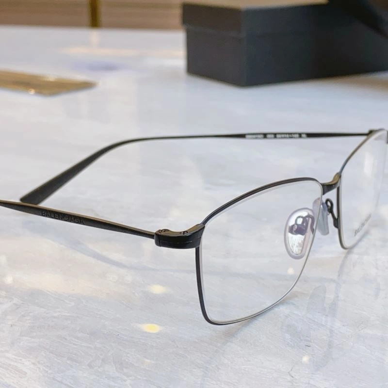 Cut-rate Balenciaga Sunglasses