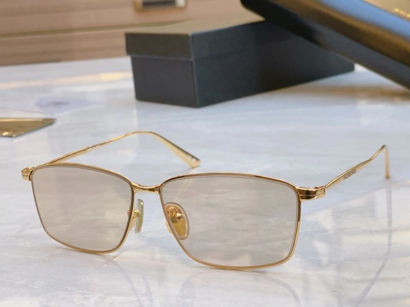 Cut-rate Balenciaga Sunglasses