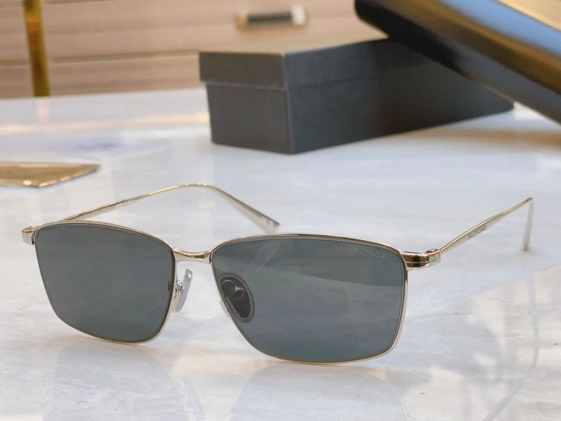 Cut-rate Balenciaga Sunglasses