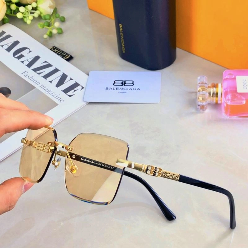 Top match Balenciaga Sunglasses