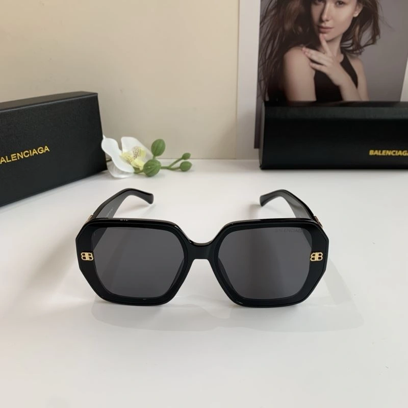 Top mirror Balenciaga Sunglasses