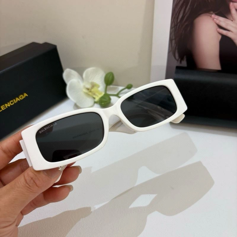 Cut-rate Balenciaga Sunglasses