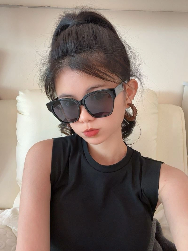 Top match Balenciaga Sunglasses