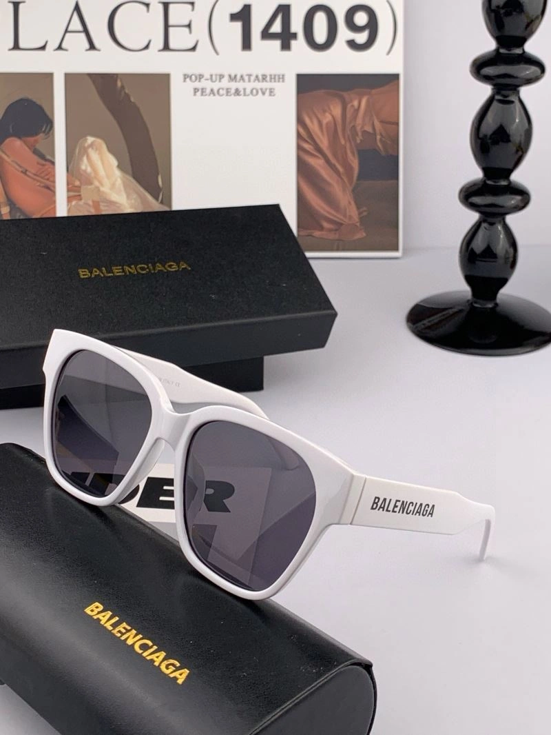 Top match Balenciaga Sunglasses
