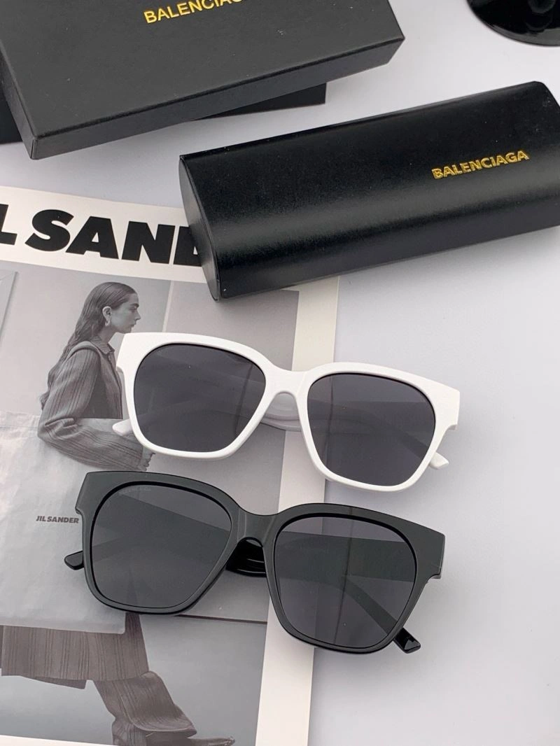Top match Balenciaga Sunglasses