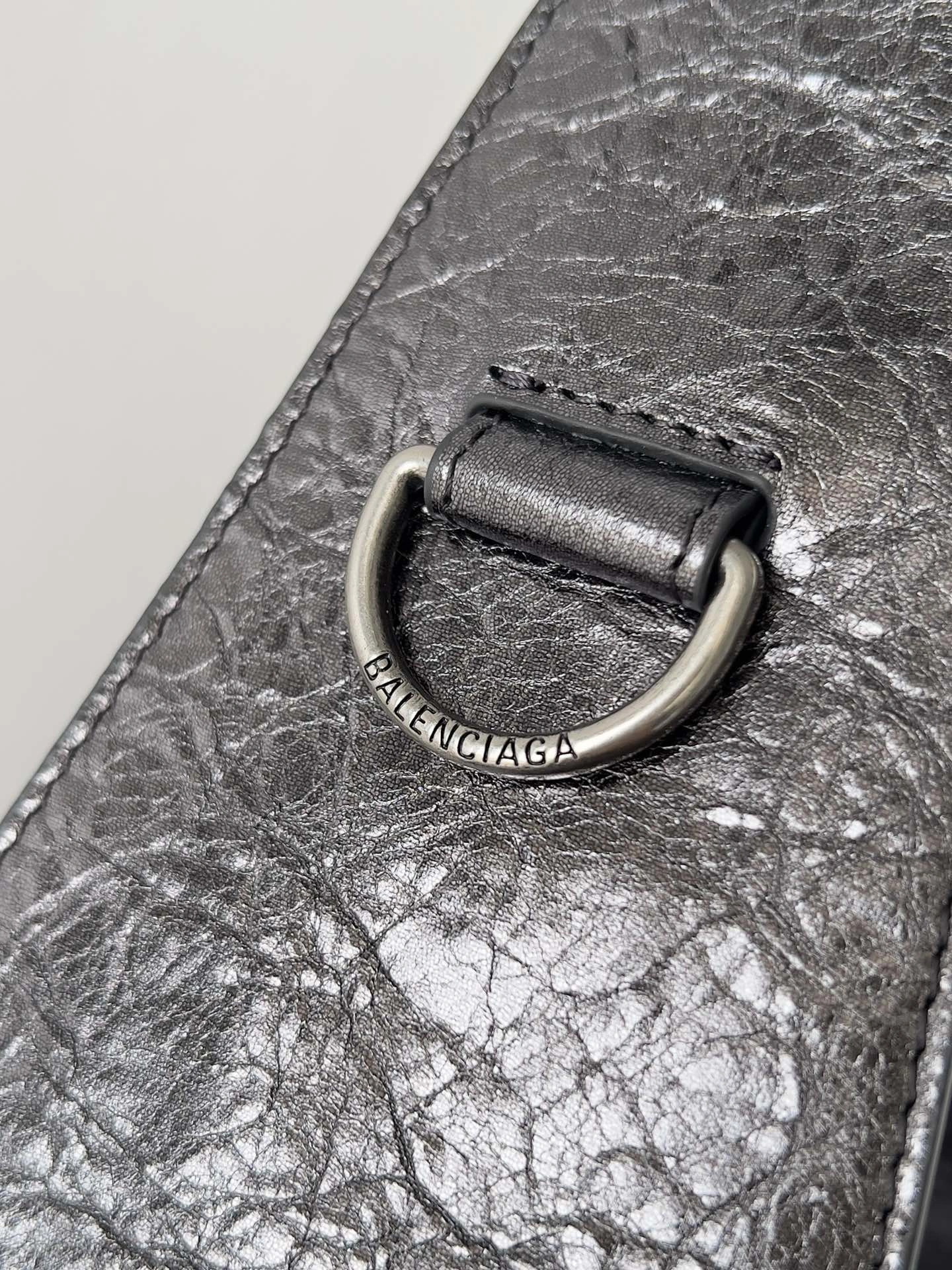 Factory-made Balenciaga Superbusy Vintage Lambskin Shoulder Bag - Dark Punk Tote