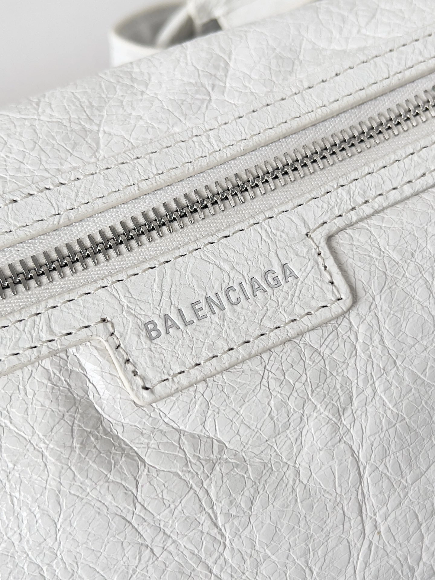 Precise copy Balenciaga Superbusy Vintage Lambskin Shoulder Bag - Dark Punk Tote