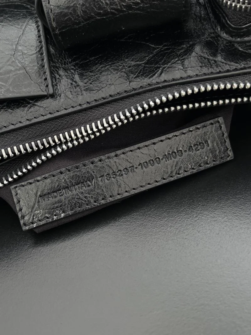 Discounted Balenciaga Superbusy Vintage Lambskin Shoulder Bag
