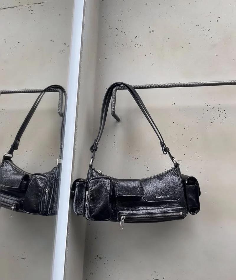 Discounted Balenciaga Superbusy Vintage Lambskin Shoulder Bag
