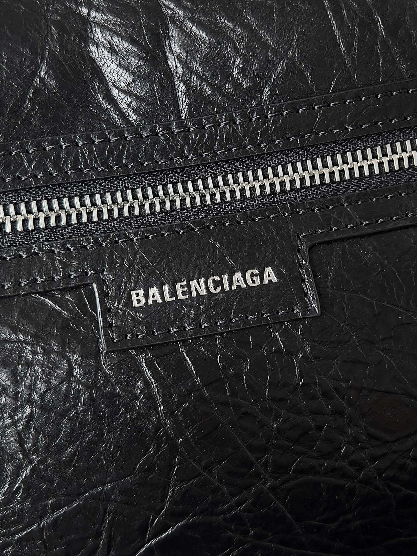 Discounted Balenciaga Superbusy Vintage Sheepskin Multifunctional Tote Bag