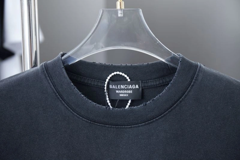 Inexpensive Balenciaga T-Shirts