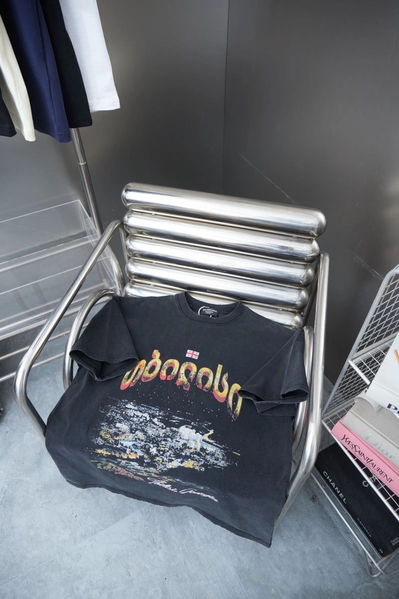 Inexpensive Balenciaga T-Shirts