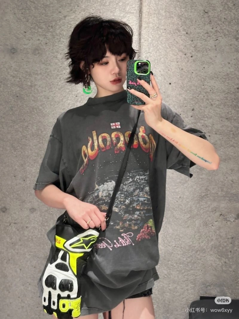 Inexpensive Balenciaga T-Shirts
