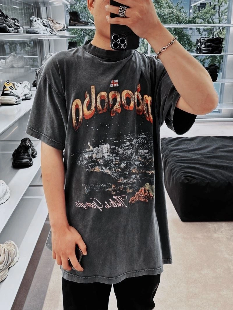Inexpensive Balenciaga T-Shirts