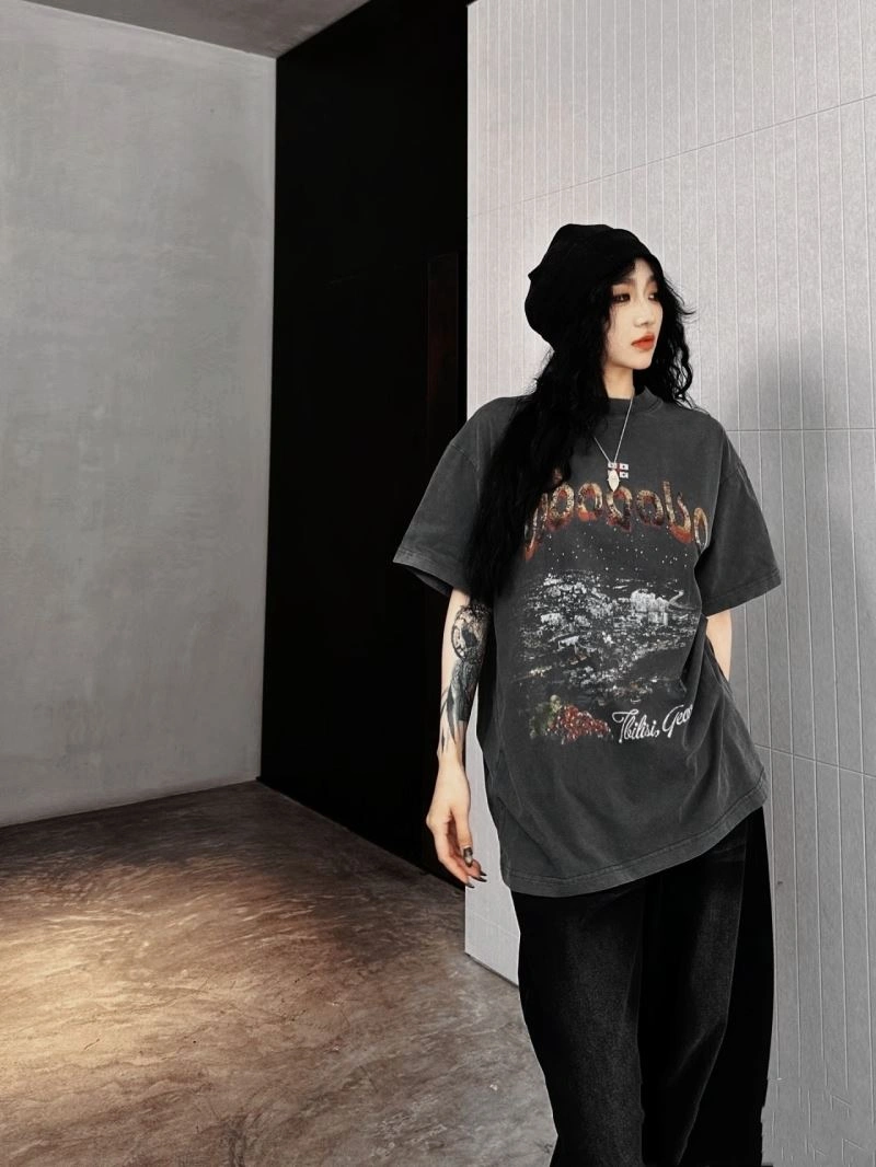 Inexpensive Balenciaga T-Shirts