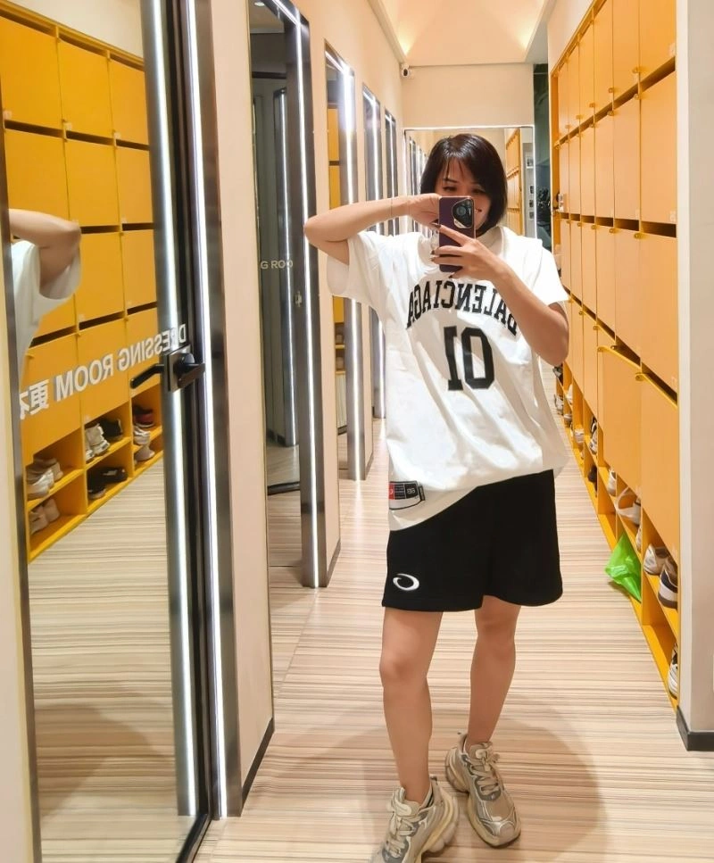 Indistinguishable Balenciaga T-Shirts