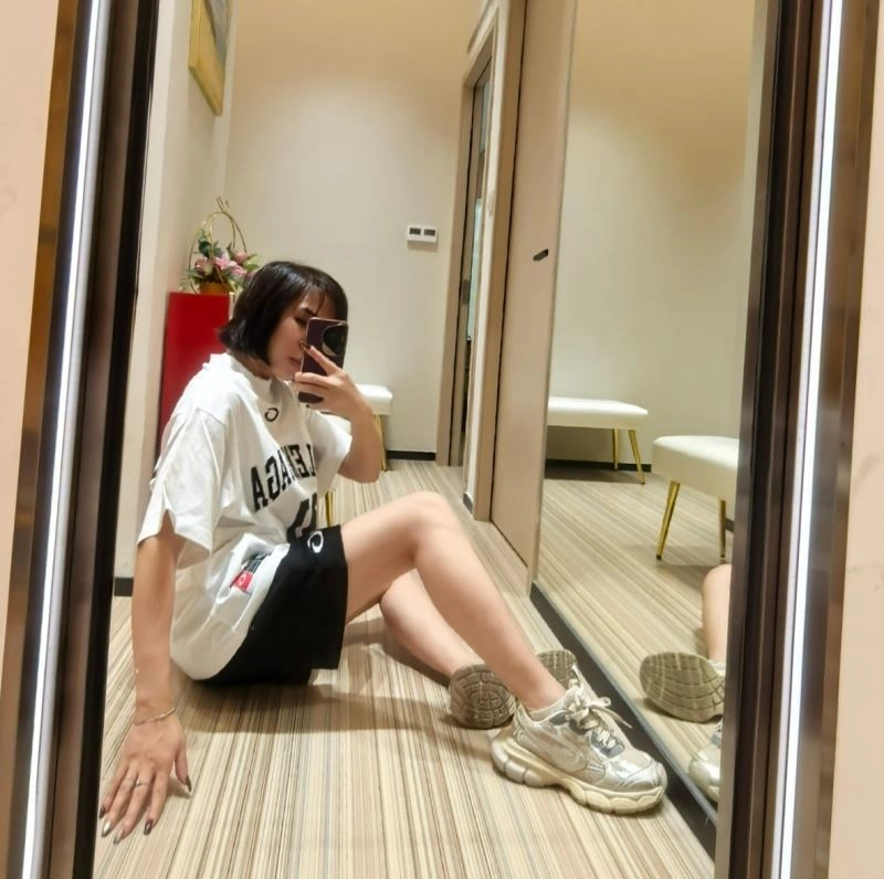 Indistinguishable Balenciaga T-Shirts