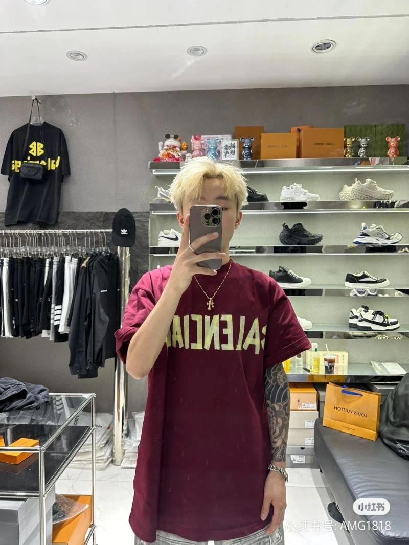 Precise copy Balenciaga T-Shirts