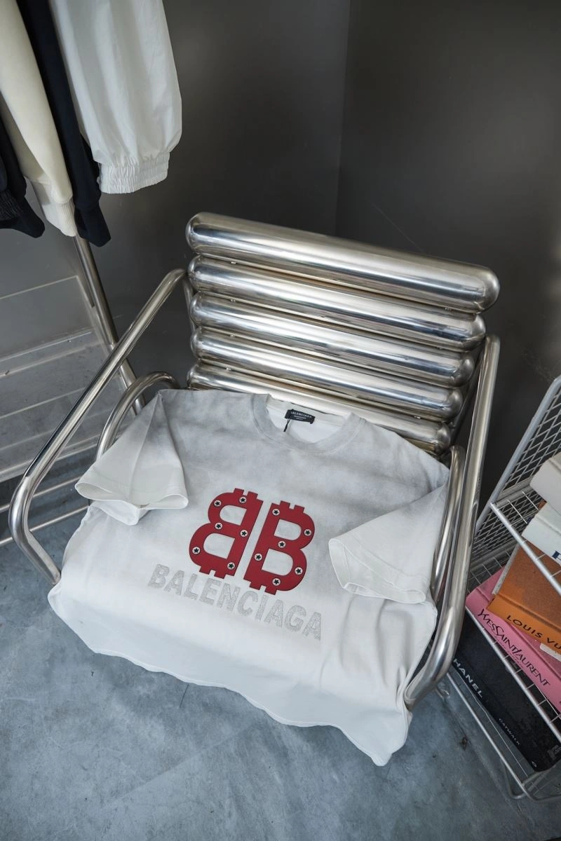 Exact replica Balenciaga T-Shirts