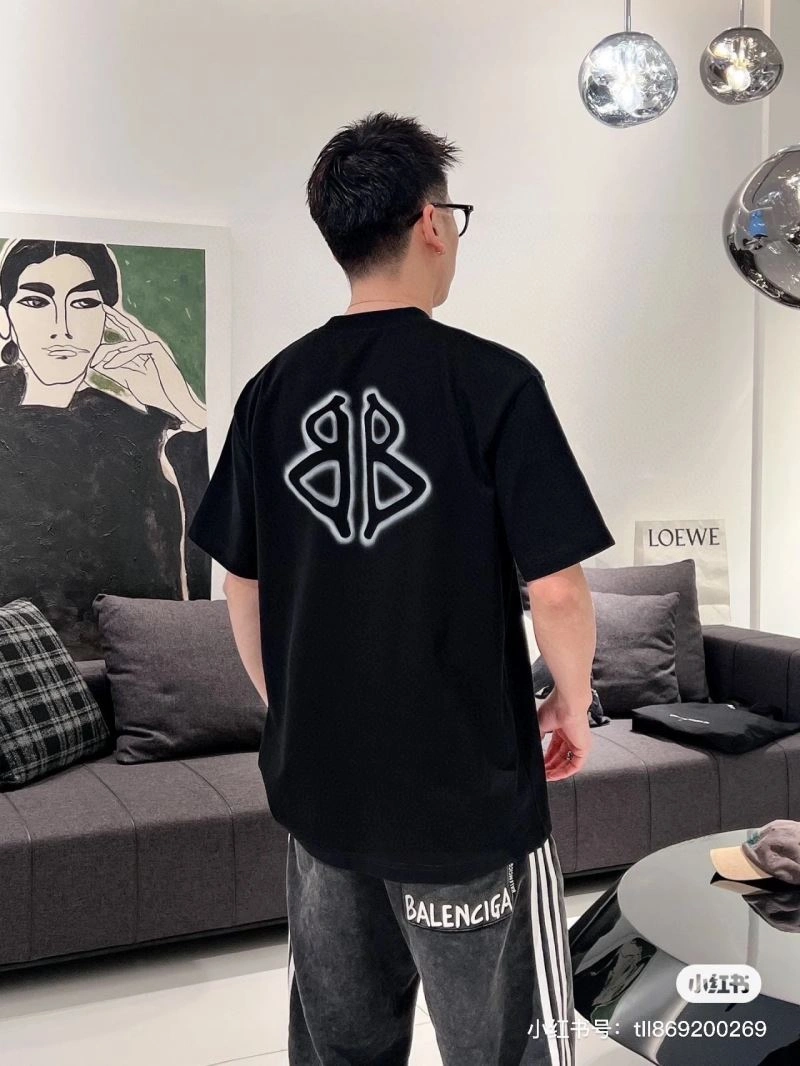 Value-priced Balenciaga T-Shirts