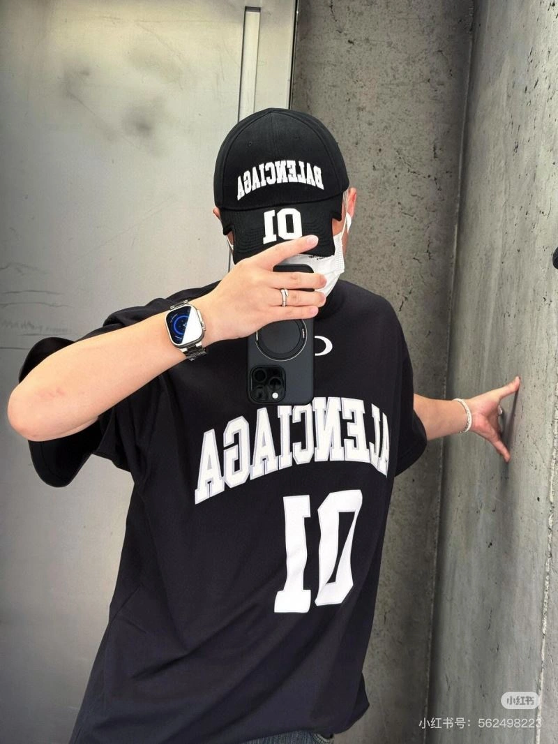 Value-priced Balenciaga T-Shirts