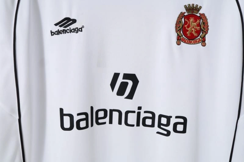 Accurate model Balenciaga T-Shirts