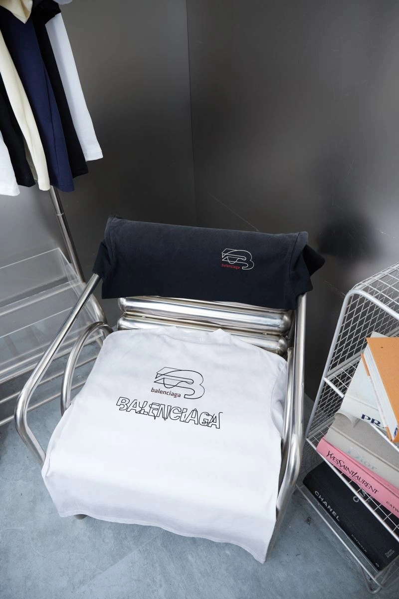 Precise copy Balenciaga T-Shirts