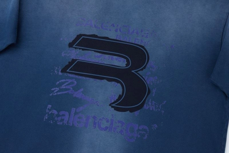 Bargain Balenciaga T-Shirts