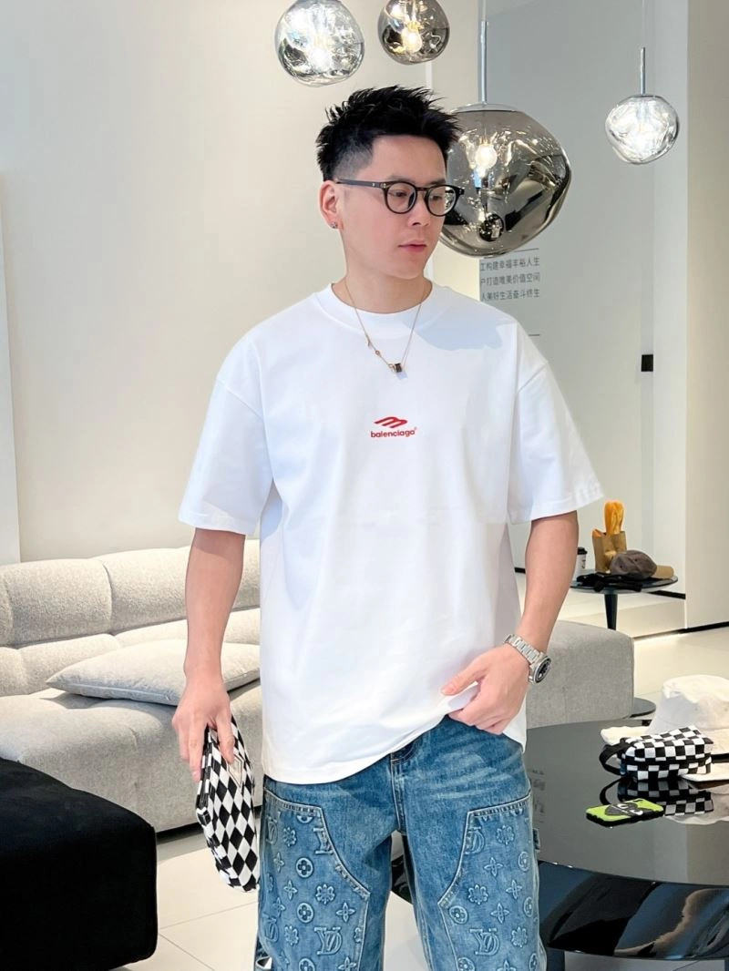 Reasonably priced Balenciaga T-Shirts