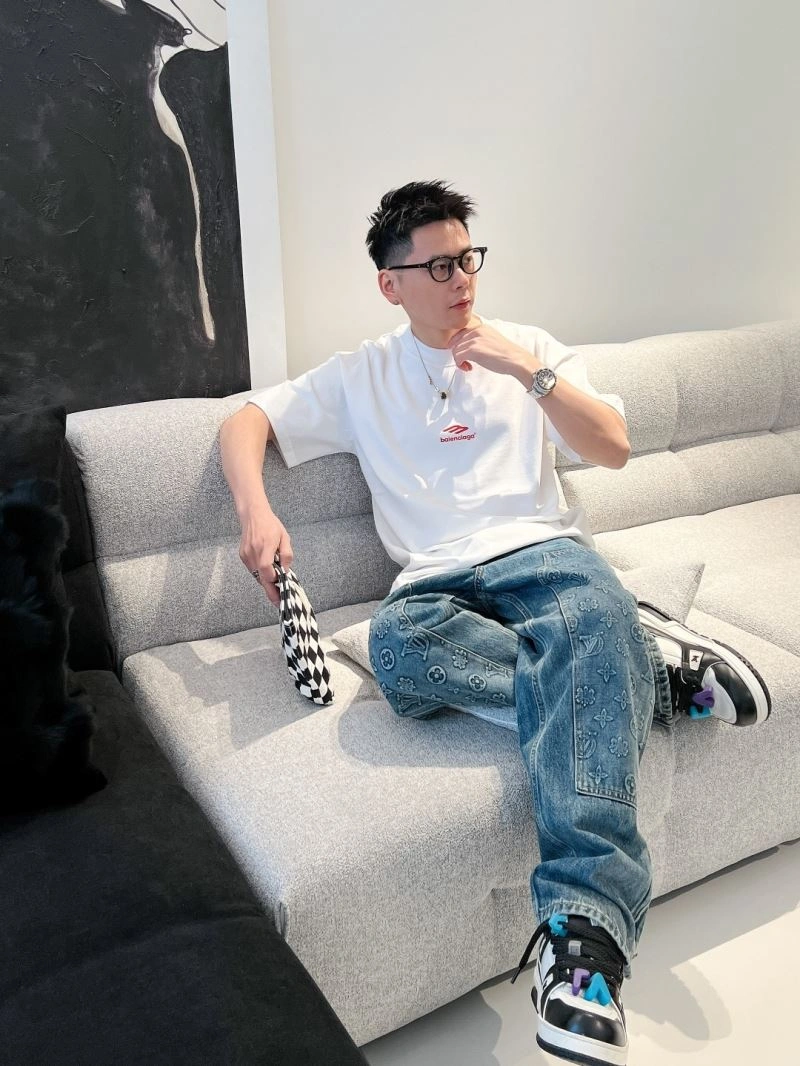 Reasonably priced Balenciaga T-Shirts