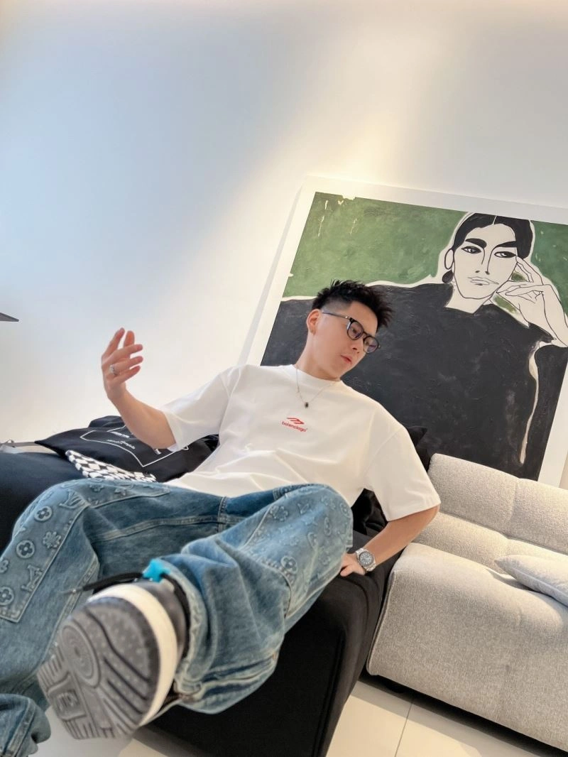 Reasonably priced Balenciaga T-Shirts