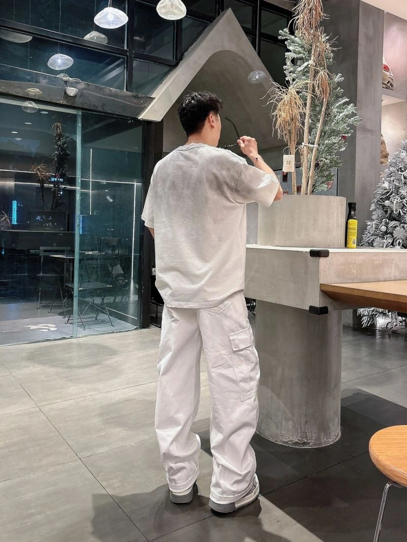 Bargain Balenciaga T-Shirts