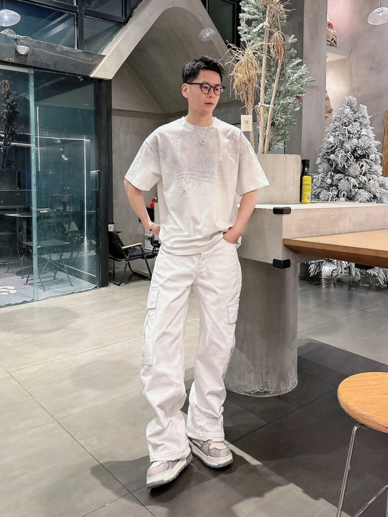 Bargain Balenciaga T-Shirts