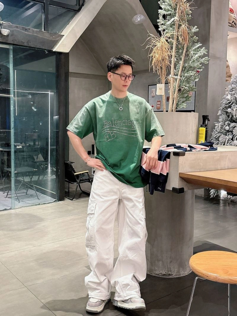 Discounted Balenciaga T-Shirts