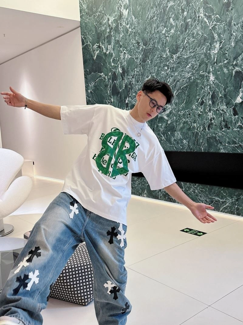 Inexpensive Balenciaga T-Shirts
