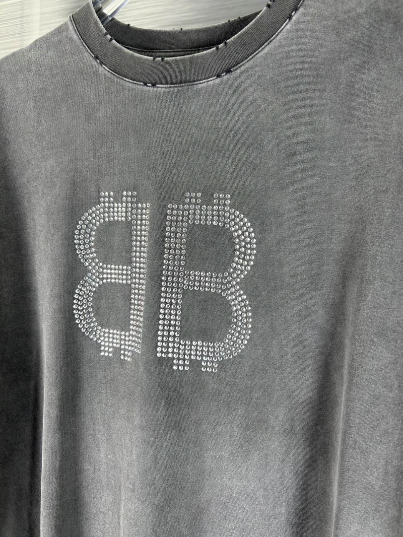 Value-priced Balenciaga T-Shirts