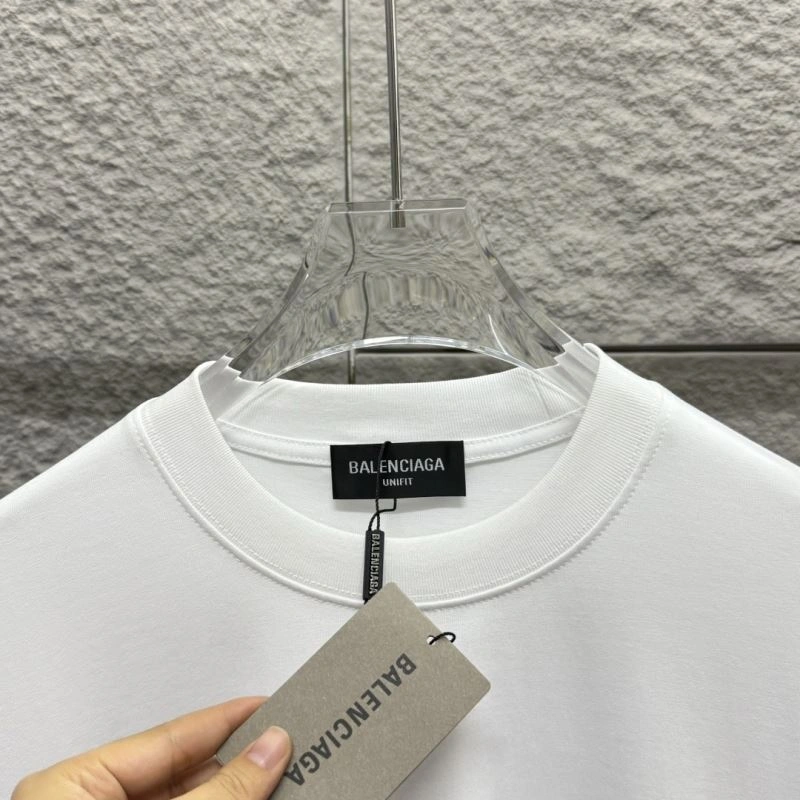 Bargain Balenciaga T-Shirts
