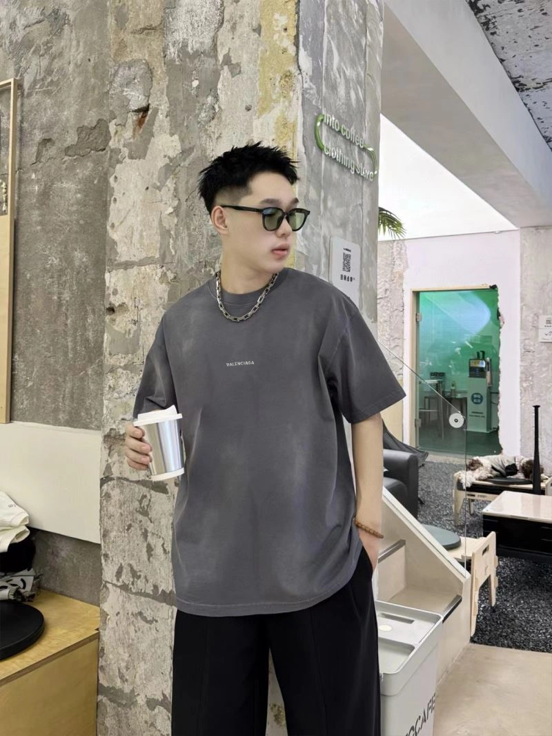 Discounted Balenciaga T-Shirts
