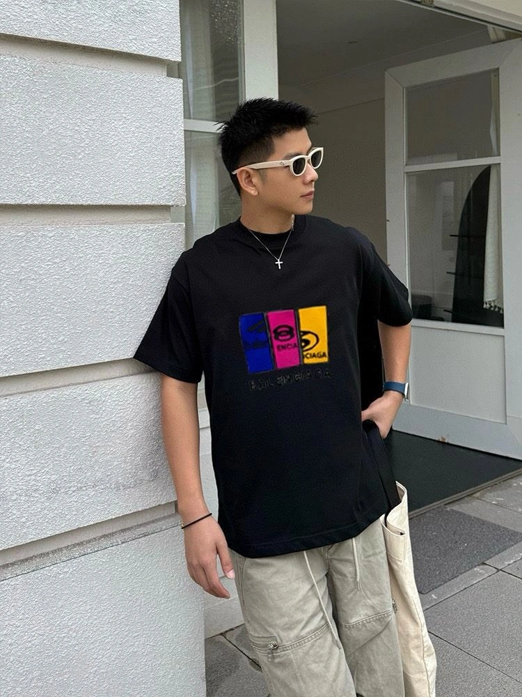 Reasonably priced Balenciaga T-Shirts