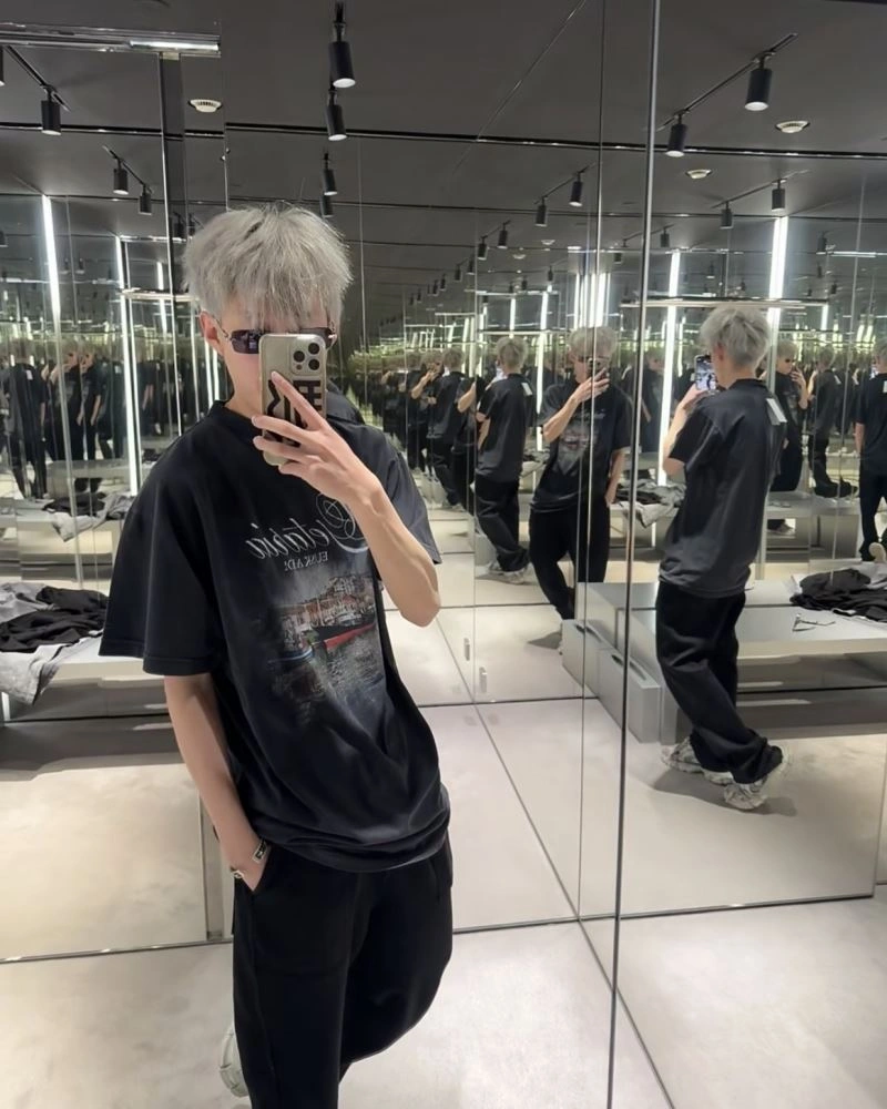 Legit Balenciaga T-Shirts