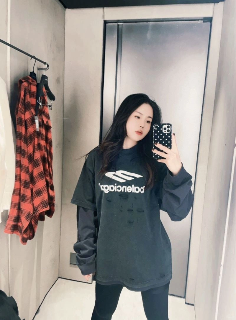 Bargain Balenciaga T-Shirts