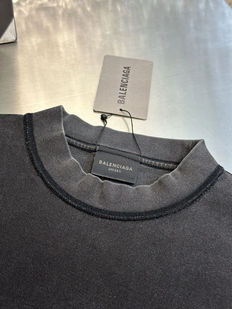 Accurate model Balenciaga T-Shirts