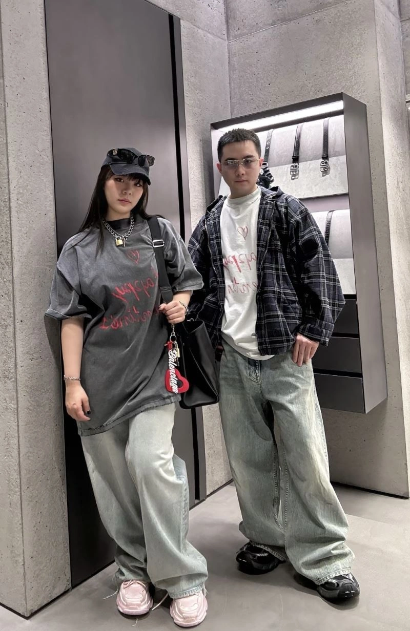 Inexpensive Balenciaga T-Shirts