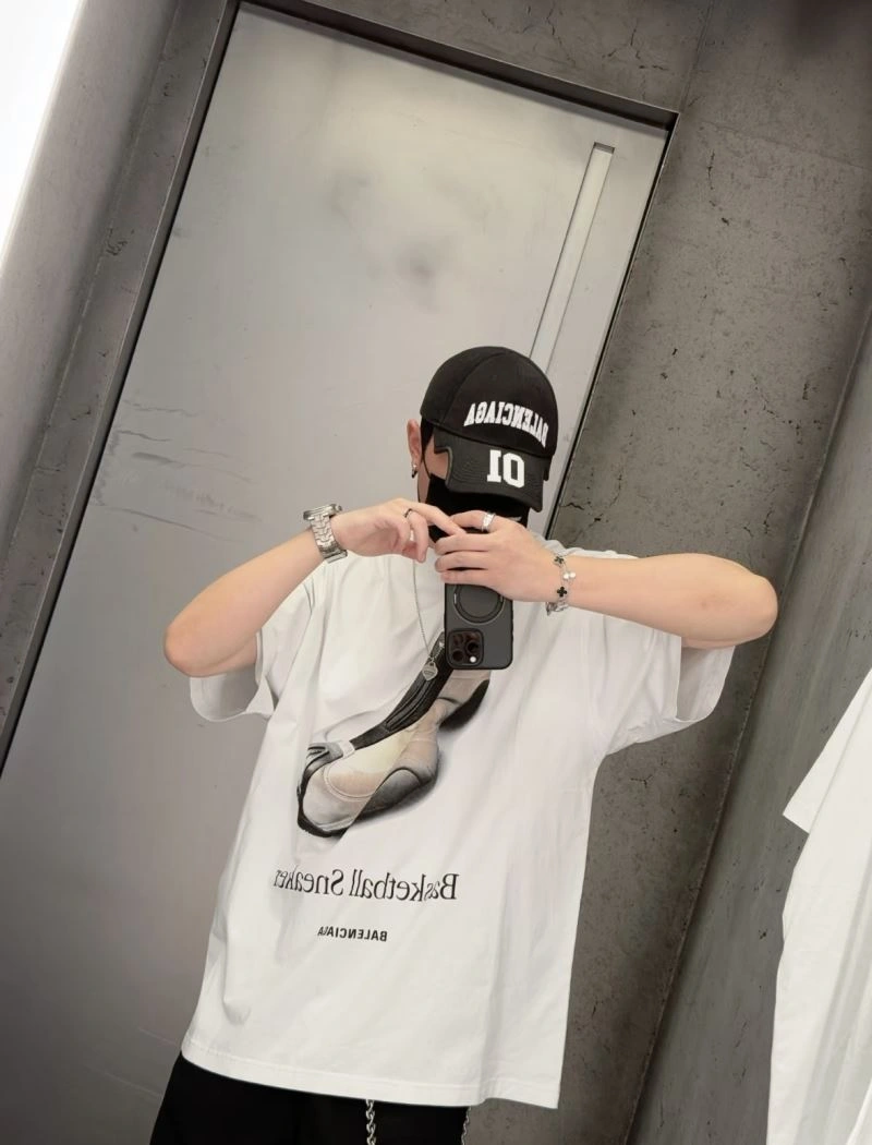 Top match Balenciaga T-Shirts