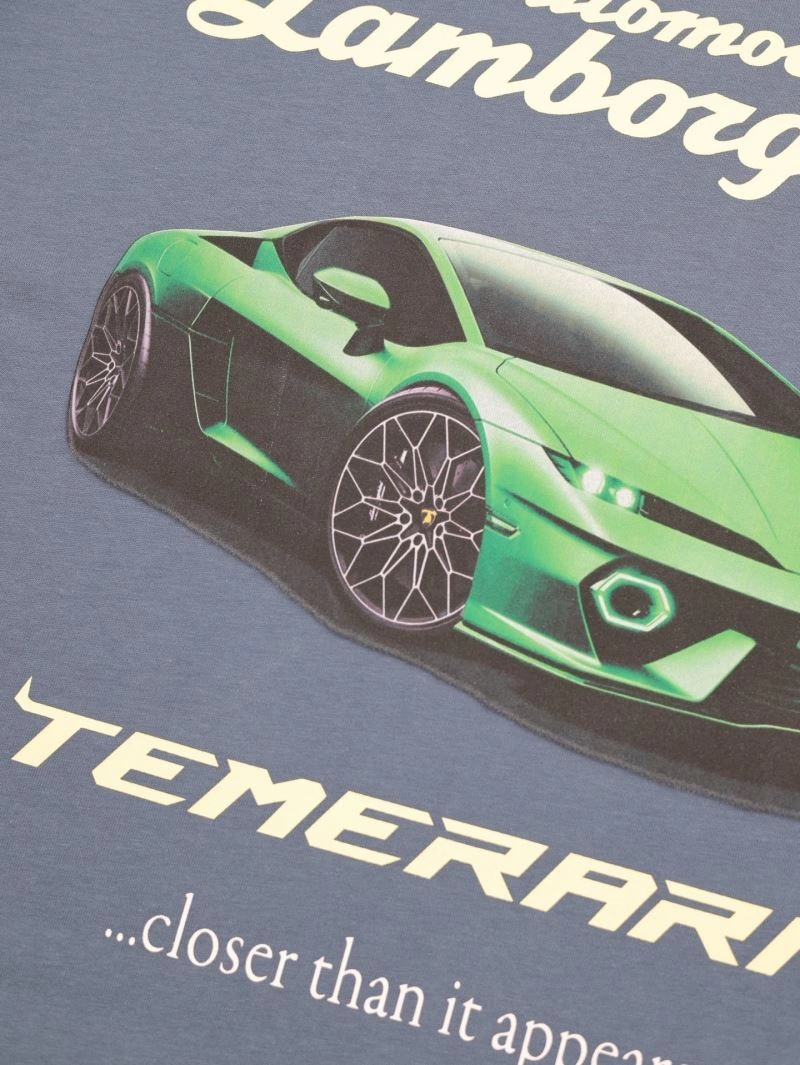 Indistinguishable Balenciaga T-Shirts