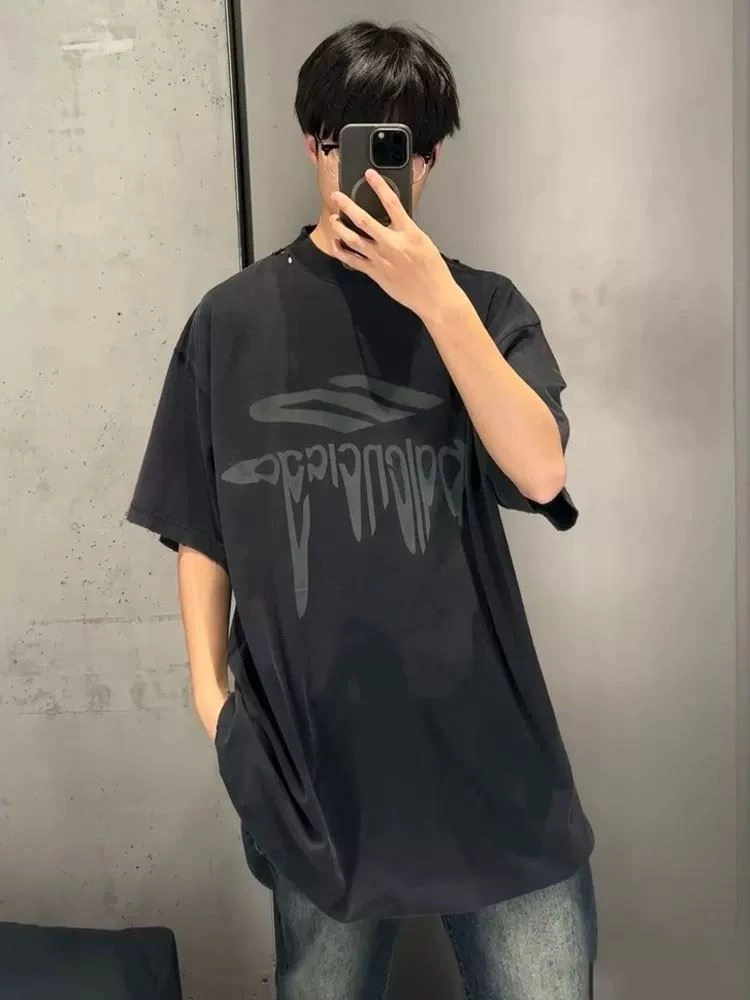 Accurate model Balenciaga T-Shirts