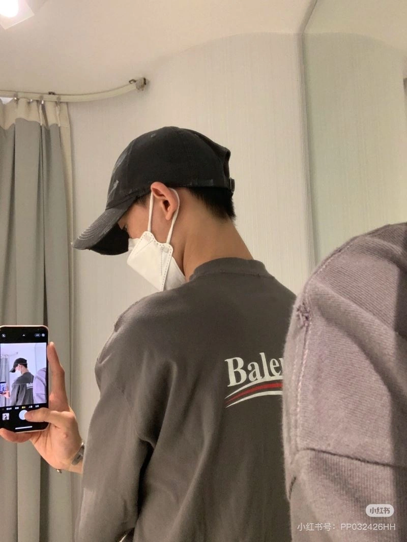High fidelity Balenciaga T-Shirts