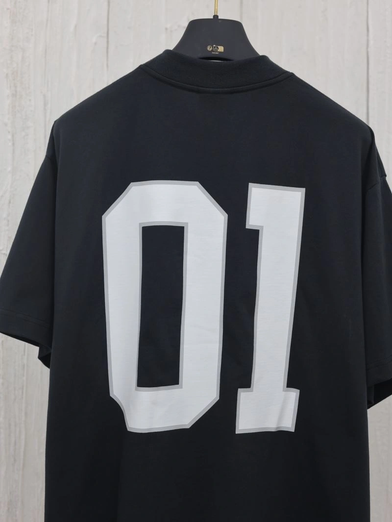 Accurate model Balenciaga T-Shirts