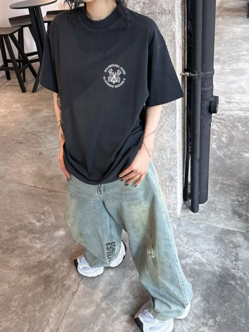 Indistinguishable Balenciaga T-Shirts